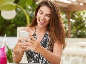 How to Text a Guy First - Full Guide With Examples & Tips
