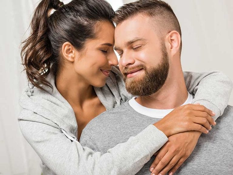 12 Signs of a Needy Man & How to Tell if He’s Desperate