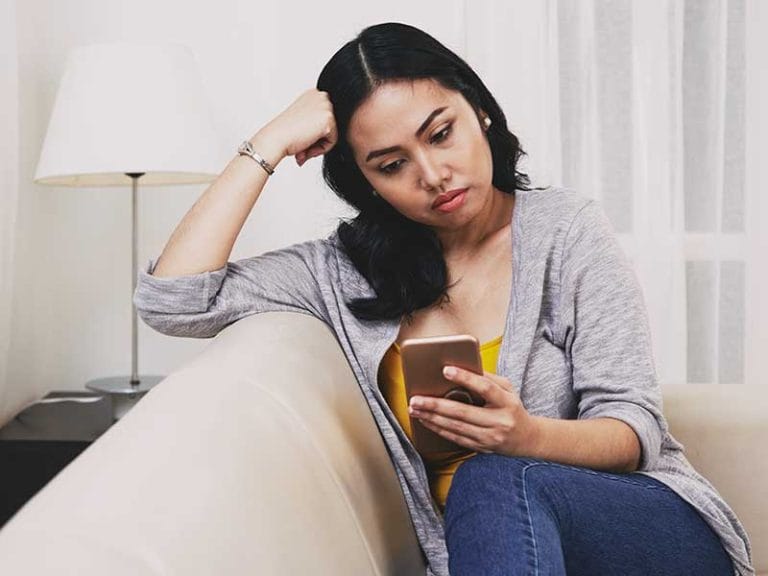 When a Guy Takes Hours to Text Back - Top 9 Reasons