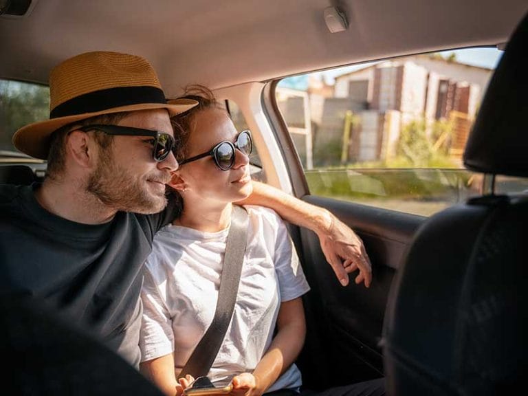 Top 10 Arm Around Shoulder Meanings (With Images)