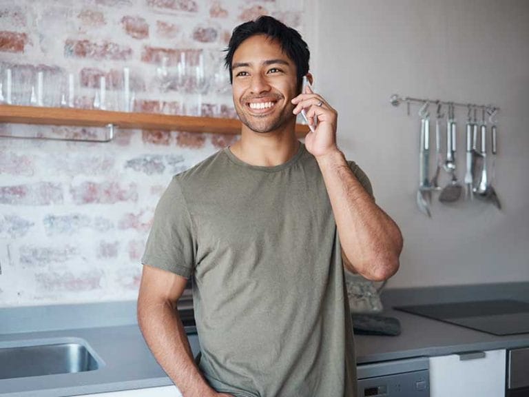 11 Reasons Why a Guy Calls Me Everyday (Multiple Times a Day)