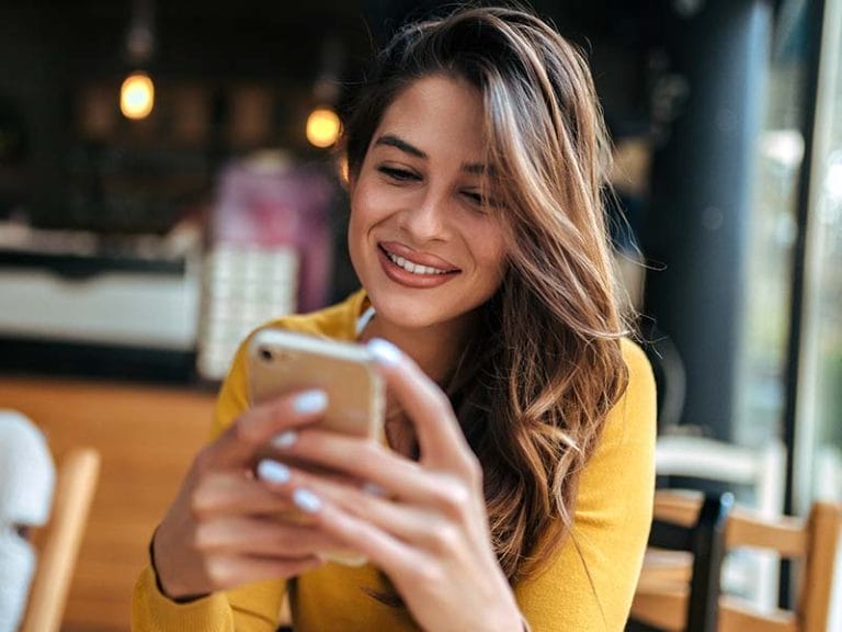 101 Flirty Texts For Her - Hot Messages to Send